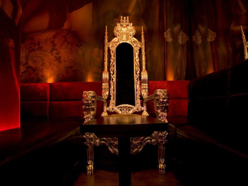 Paramount Bar, Aberdeen - RoomFood