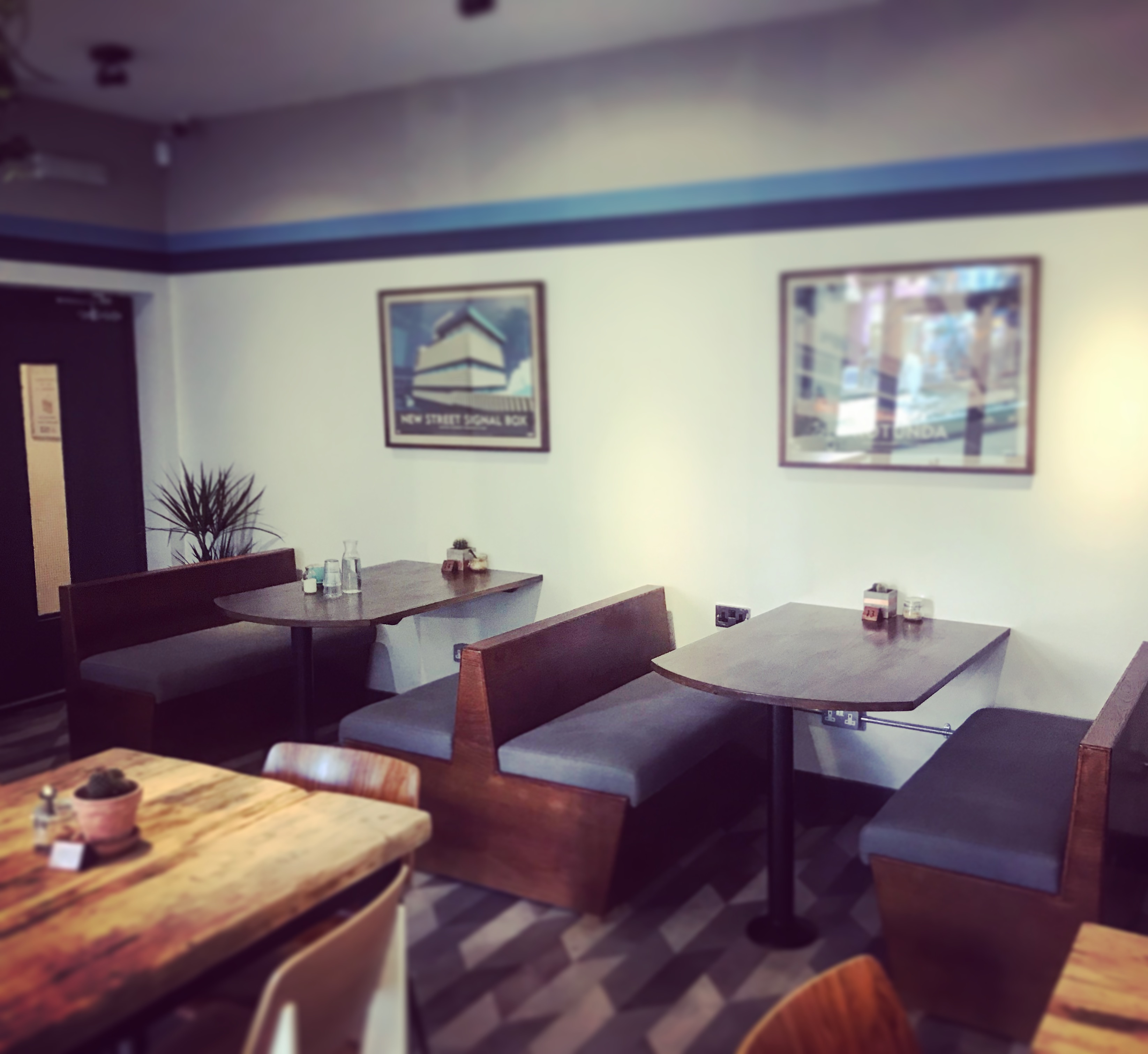 Bespoke booth seating - RoomFood – Bespoke Furniture Solutions